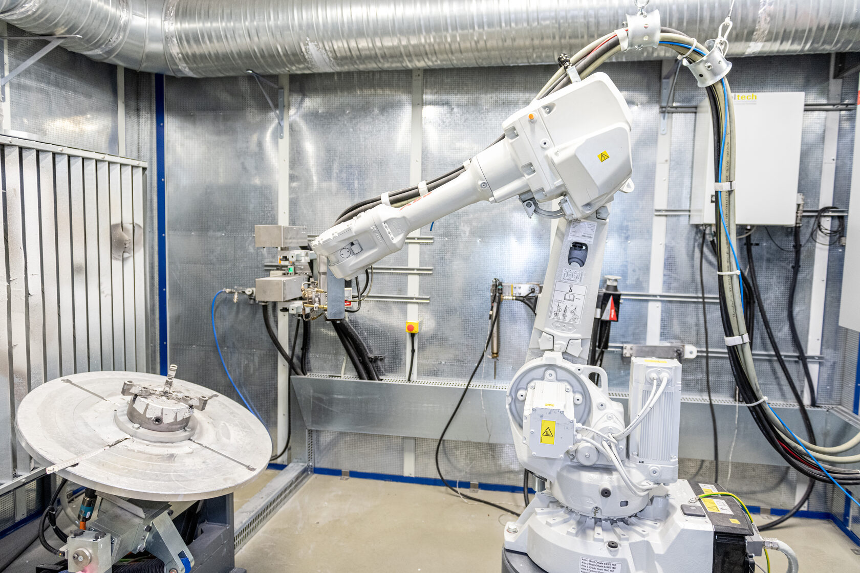 Промышленный робот | Сколтех